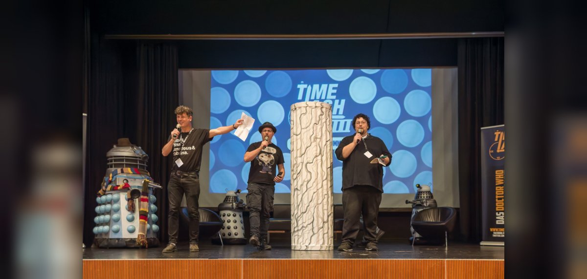 „TimeLash“-Convention feiert 10-jähriges Jubiläum in der Stadthalle ...